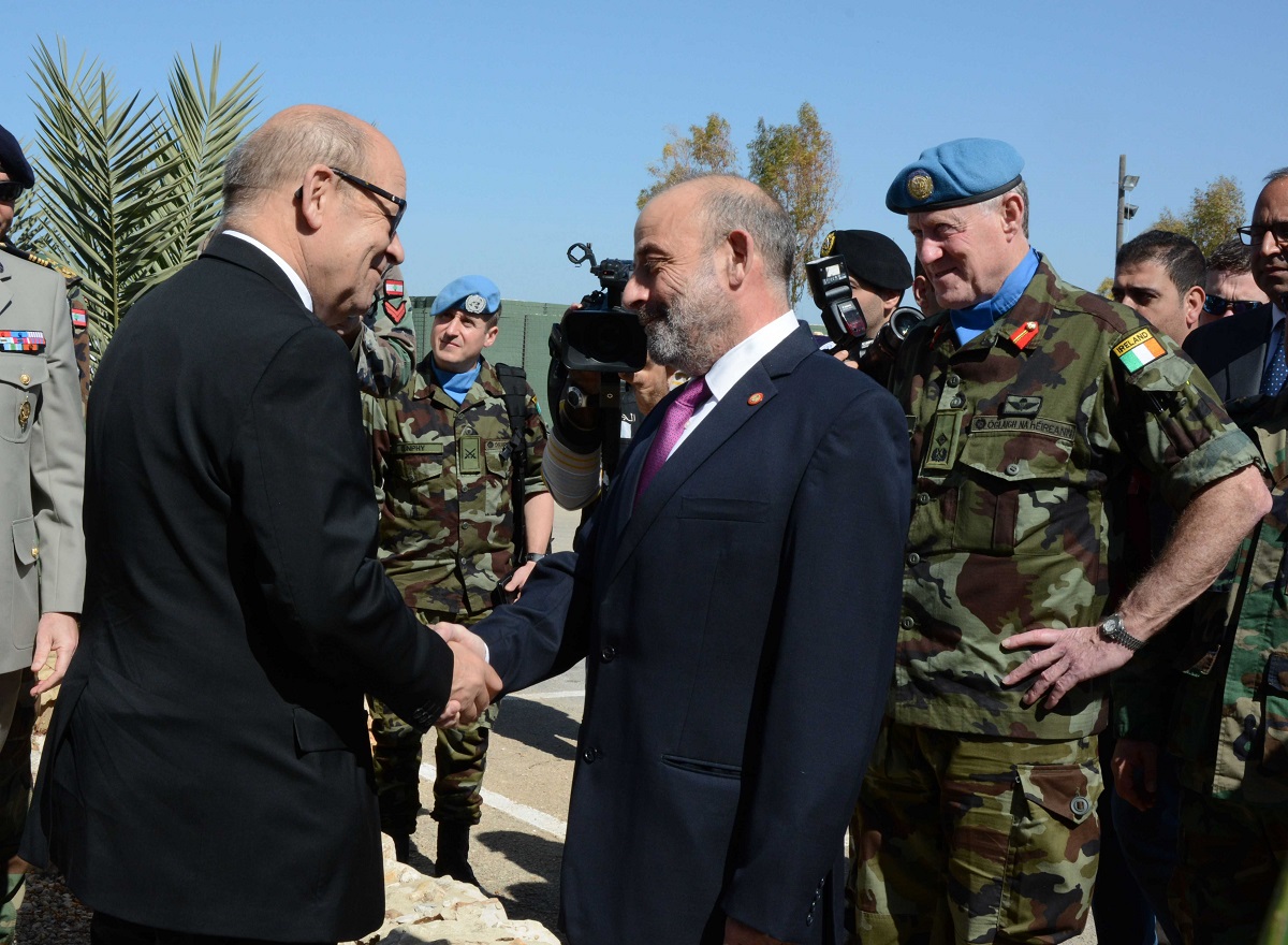 Lebanese Minister of Defense Yaacoub Sarraf visits UNIFIL headquarters ...