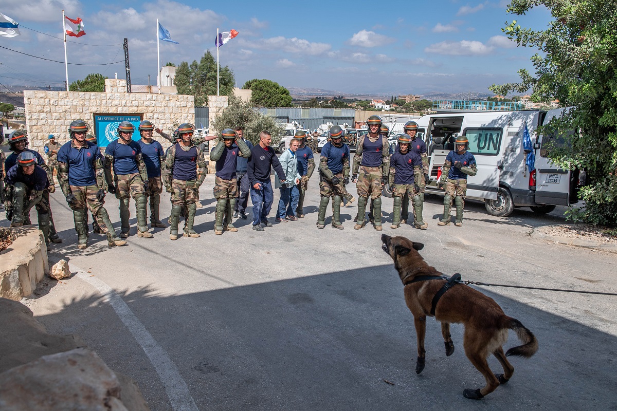Finnish peacekeepers join Lebanese Army in detecting explosives | UNIFIL