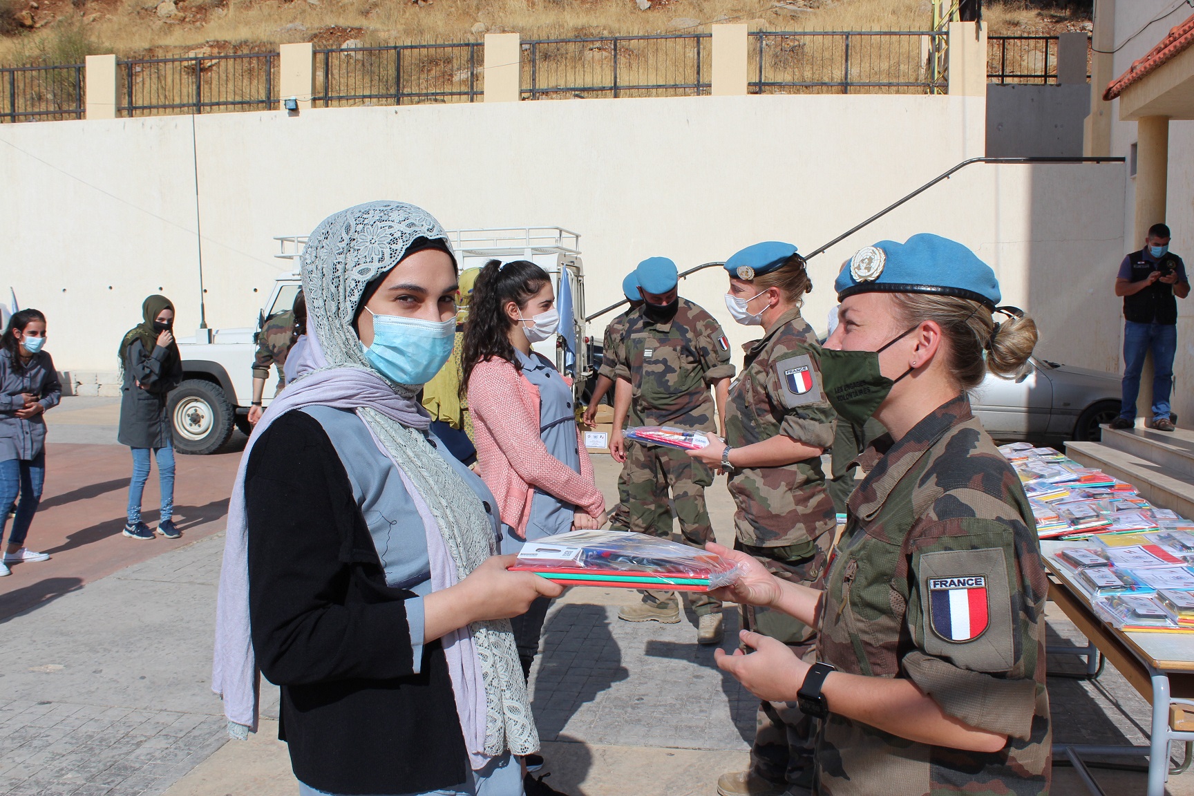 French peacekeepers carry out school support initiatives | UNIFIL