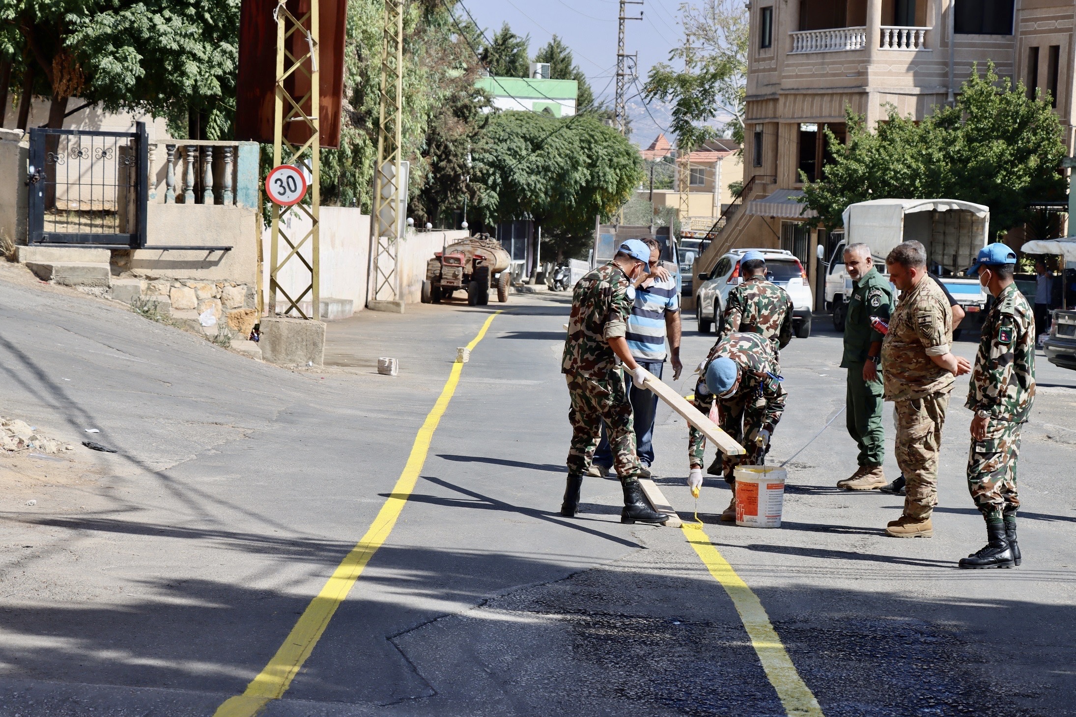 Nepalese peacekeepers CIMIC activities on UN Day | UNIFIL