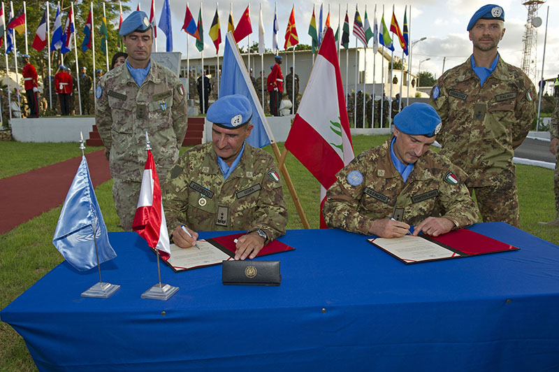 Major-General Luciano Portolano takes over Command of UNIFIL | UNIFIL